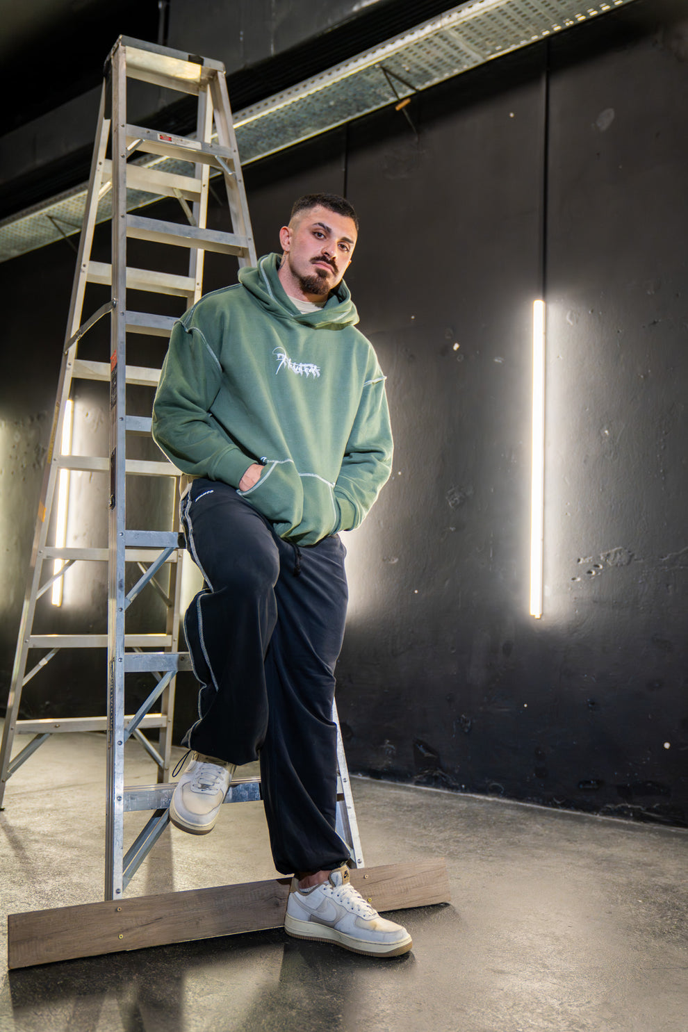 Canguro Unisex Verdades – Hermod